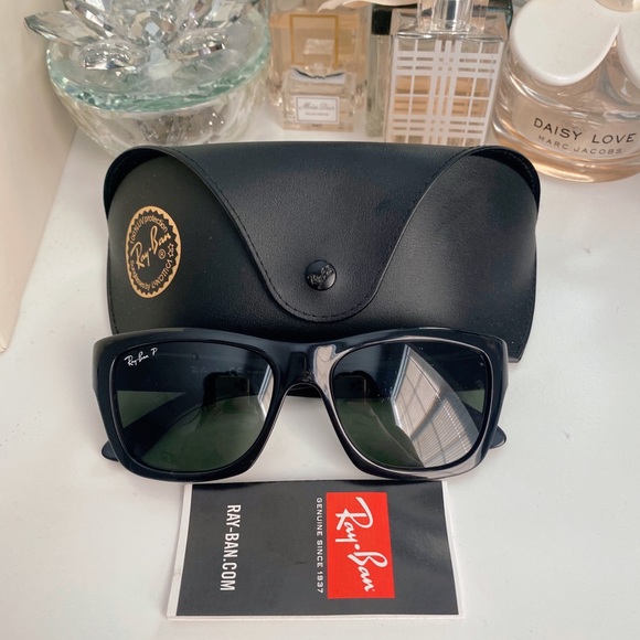 Ray-Ban | Accessories | Classic Black Unisex Ray Band Sunglasses | Poshmark